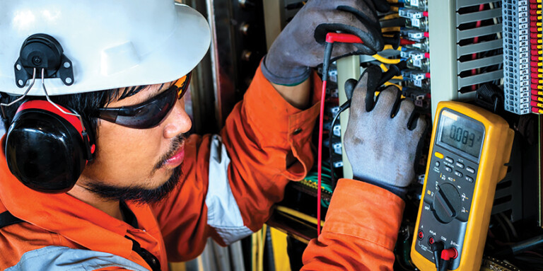 PPE Requirements for Installing Temporary Protective Grounds ...